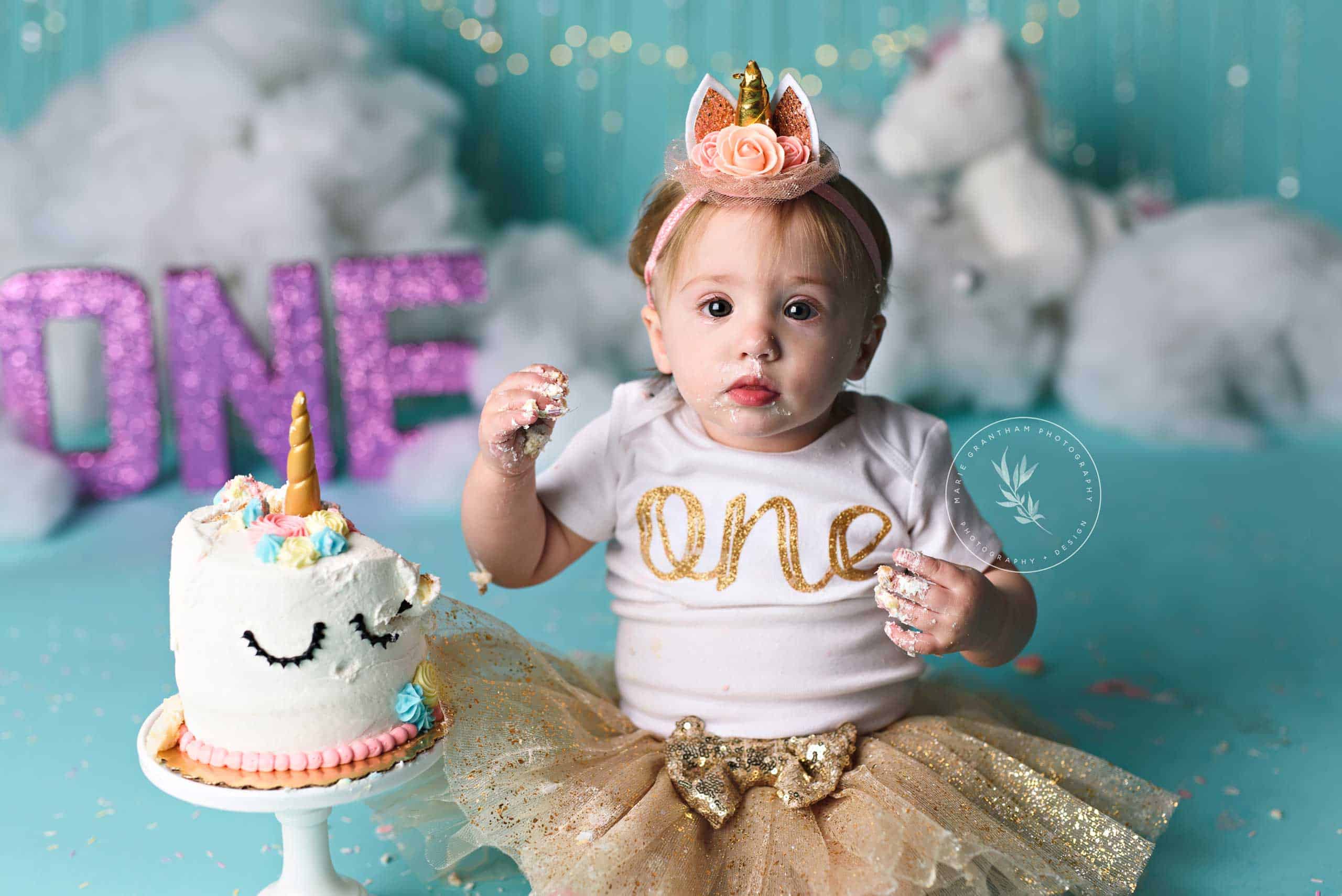 Simple Unicorn Cake Smash | Marie Grantham Photography